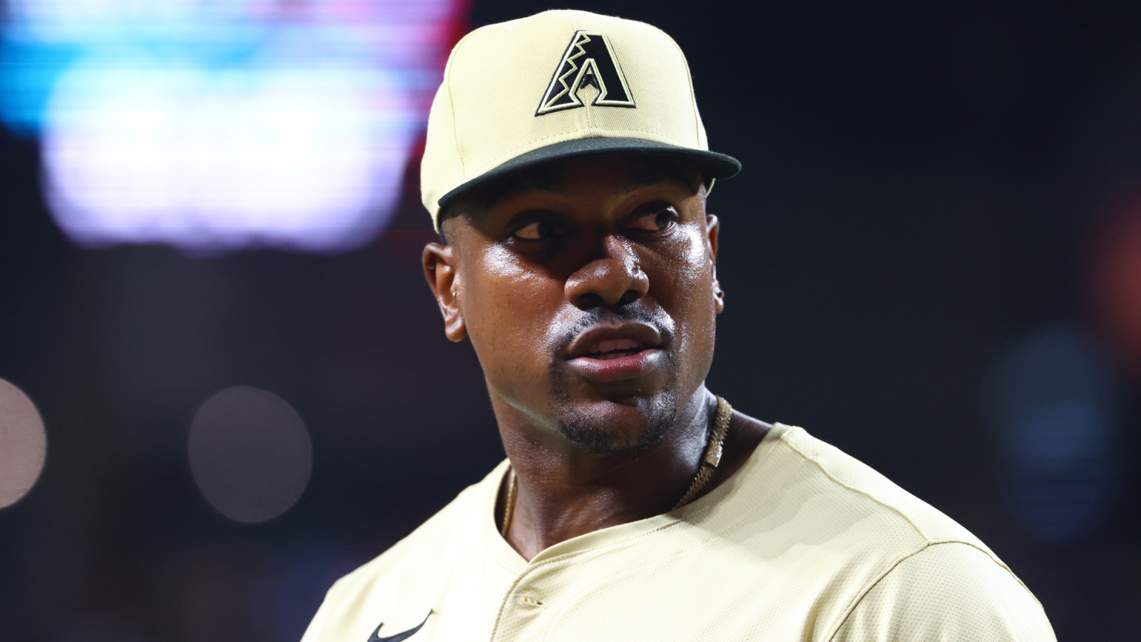 Diamondbacks designate hard-throwing righty for assignment | Yardbarker