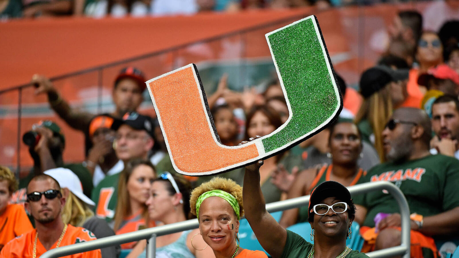 Miami lands commitment from four-star edge rusher | Yardbarker