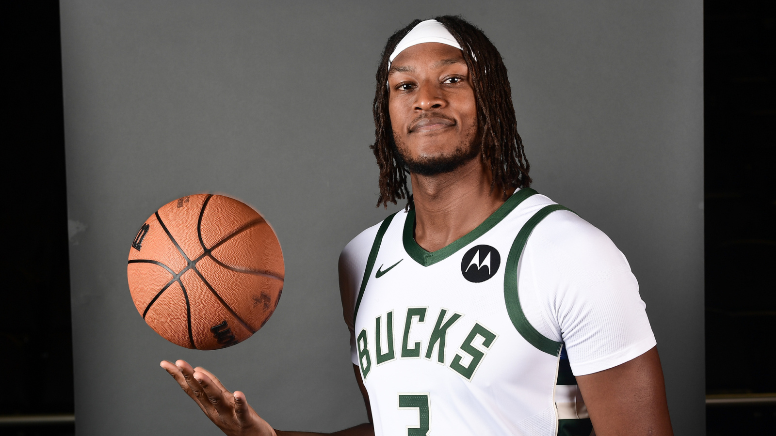 Bucks Edge Bulls in High-Scoring Affair | Yardbarker