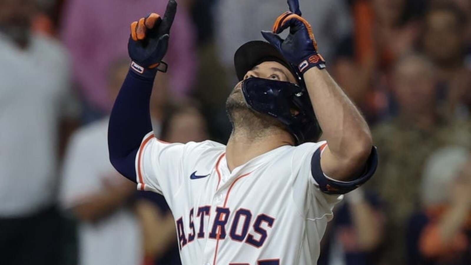 Astros take season series from Rangers, move back atop AL West | Yardbarker