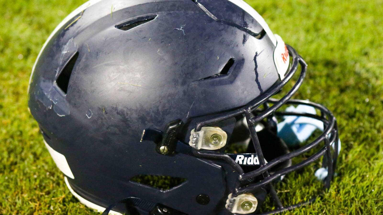 5G foottball helmet for deaf and hard of hearing set to debut | Yardbarker