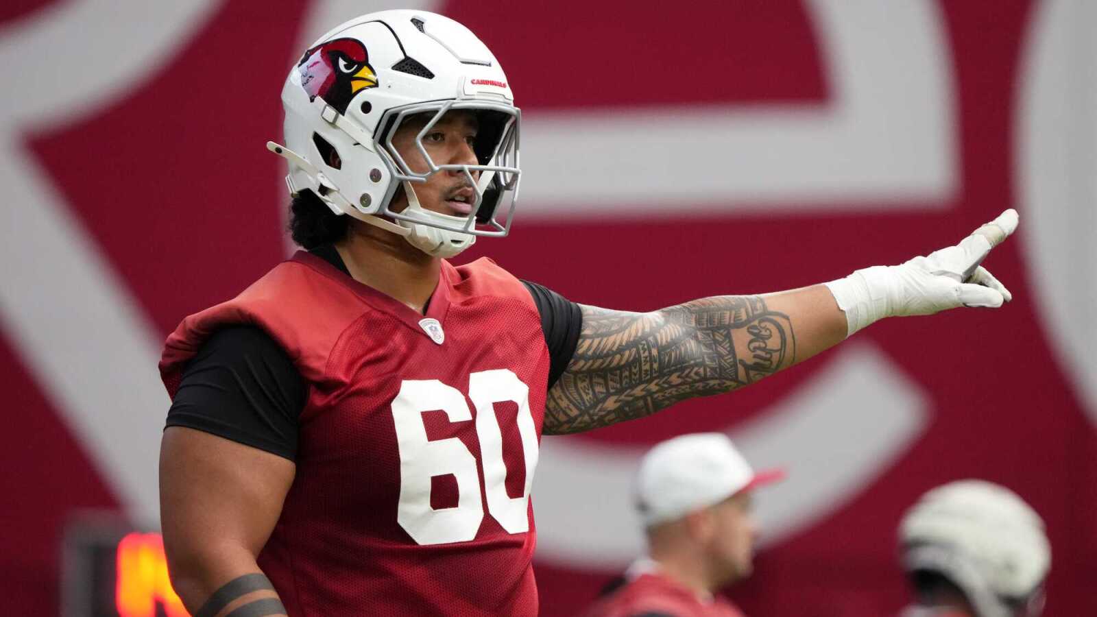 Cardinals kick 2 linemen out of practice after scuffle | Yardbarker