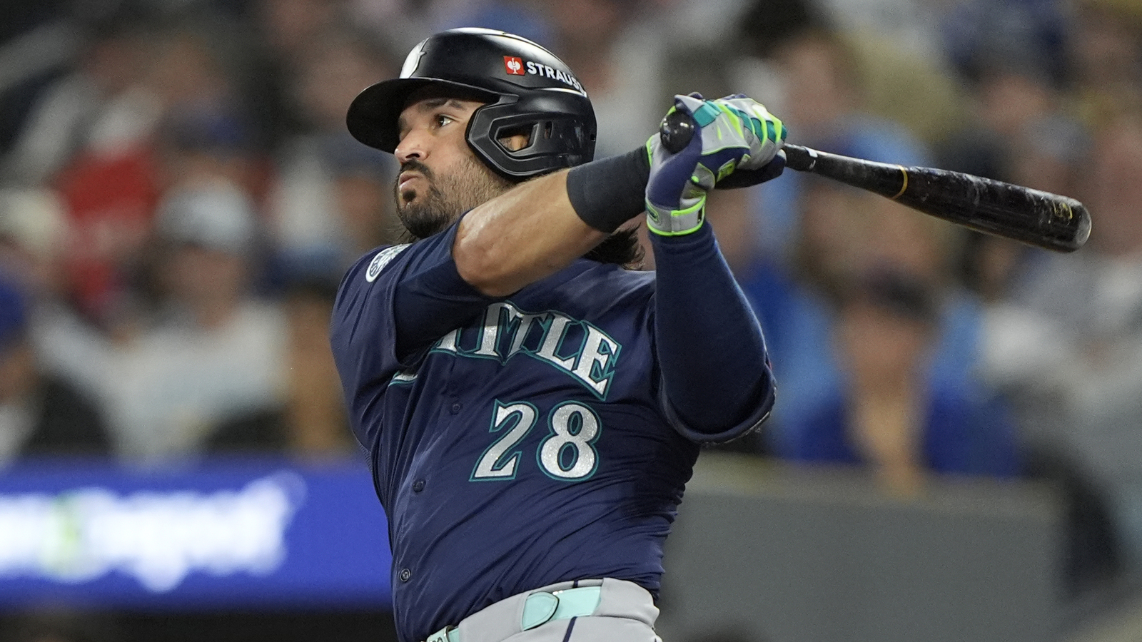 Mariners Remain Interested In Re-Signing Eugenio Suarez | Yardbarker