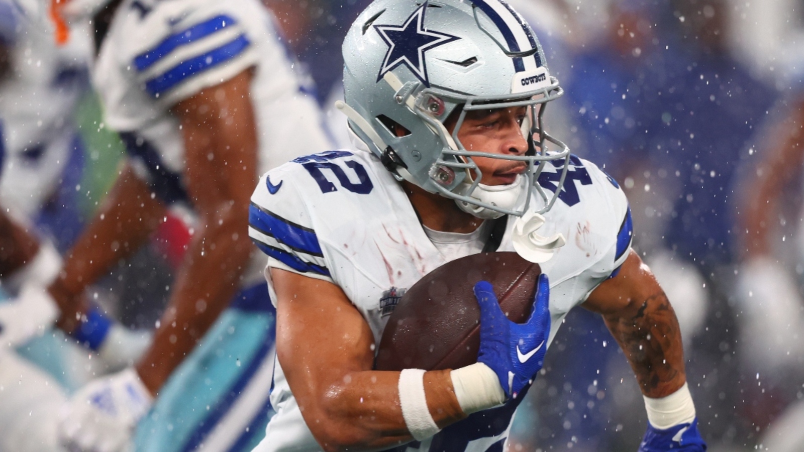 Dallas Cowboys to release running back Deuce Vaughn | Yardbarker