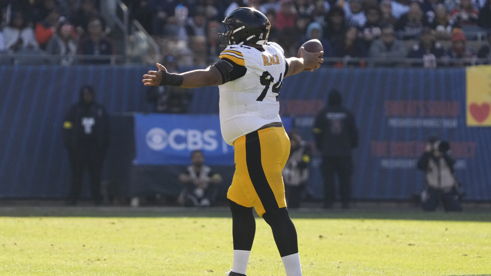 Steelers’ Yahya Black flips the bird during win over Lions | Yardbarker