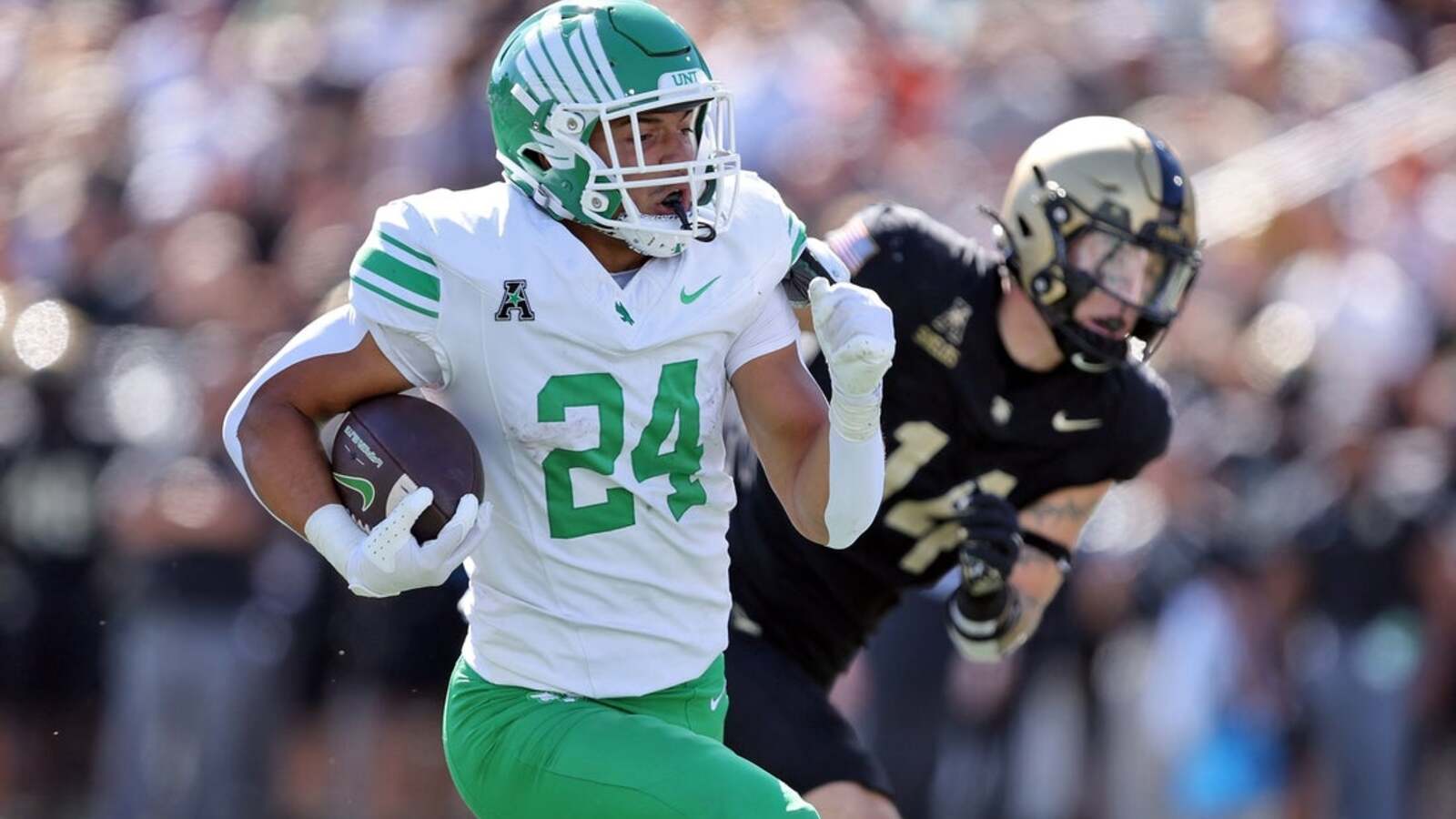 North Texas star RB Caleb Hawkins headed to transfer portal | Yardbarker