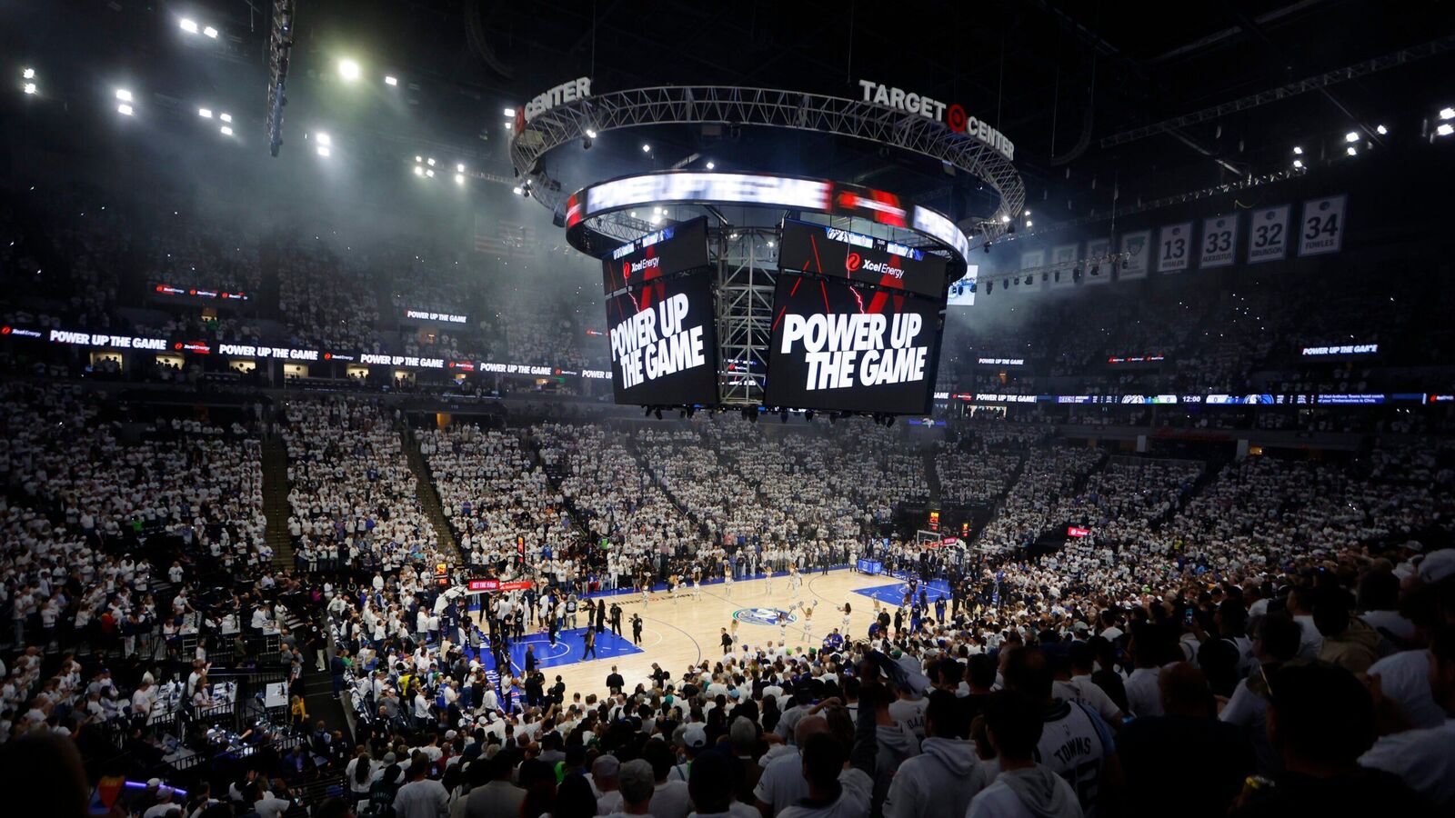 Target Center Roof Leaking During Game 1 of Timberwolves vs Mavericks ...