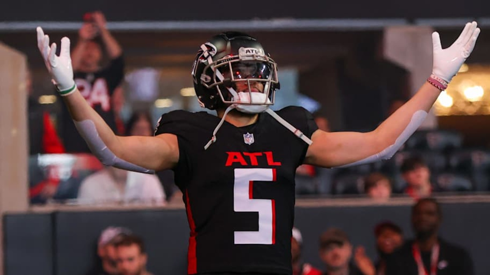 Atlanta Falcons Aim for Balance, Playoffs in 2025 | Yardbarker