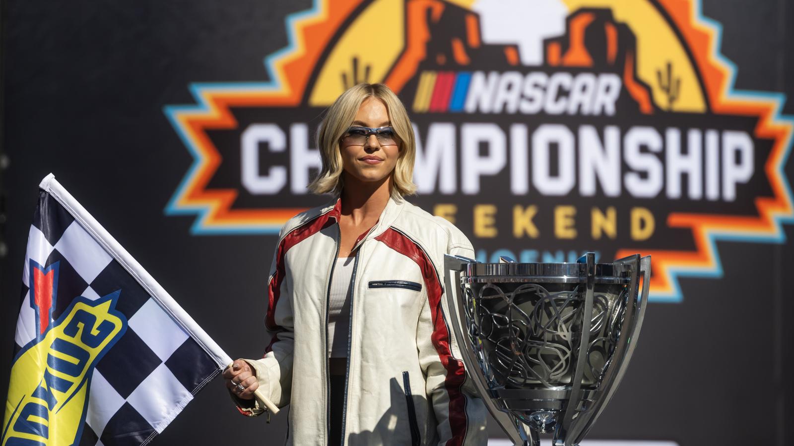 Sydney Sweeney Open to Box: Here's the Info | Yardbarker