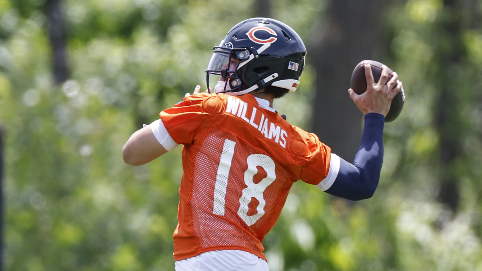 Bears, Caleb Williams still hammering out rookie contract | Yardbarker