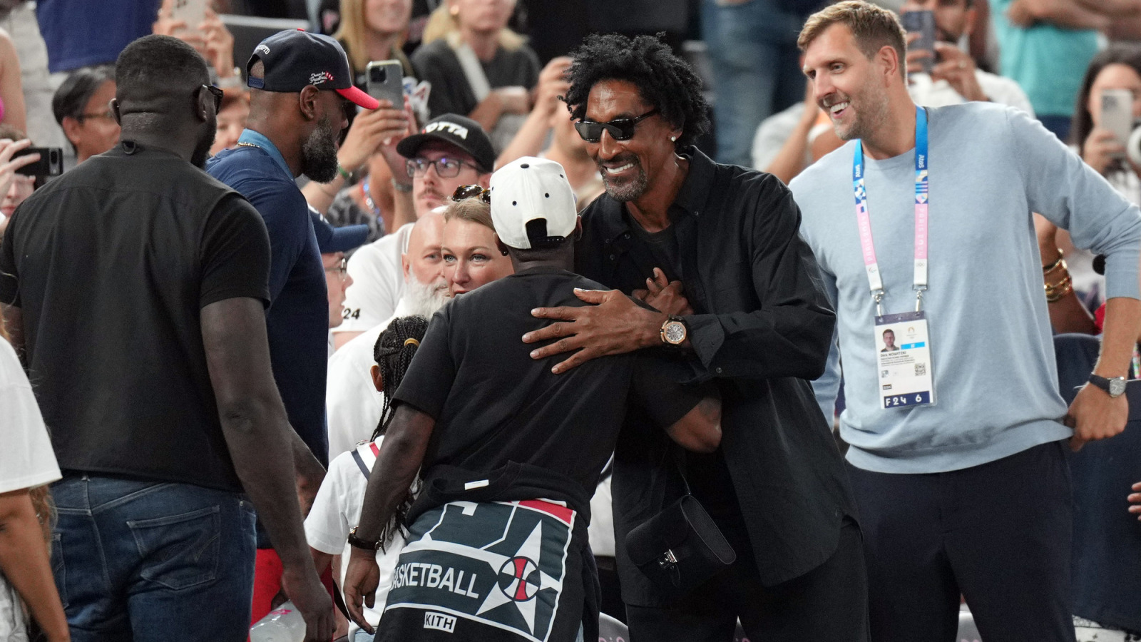 Scottie Pippen Had No Sympathy For Crying John Paxson Who Called Him To ...