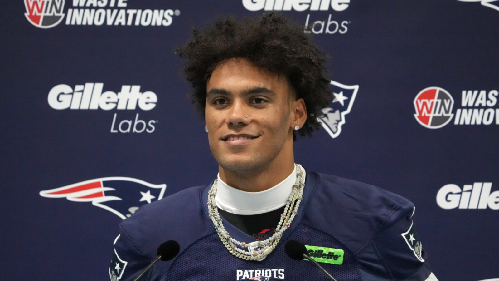 Patriots’ Mike Vrabel Announces Christian Gonzalez Update Before ...