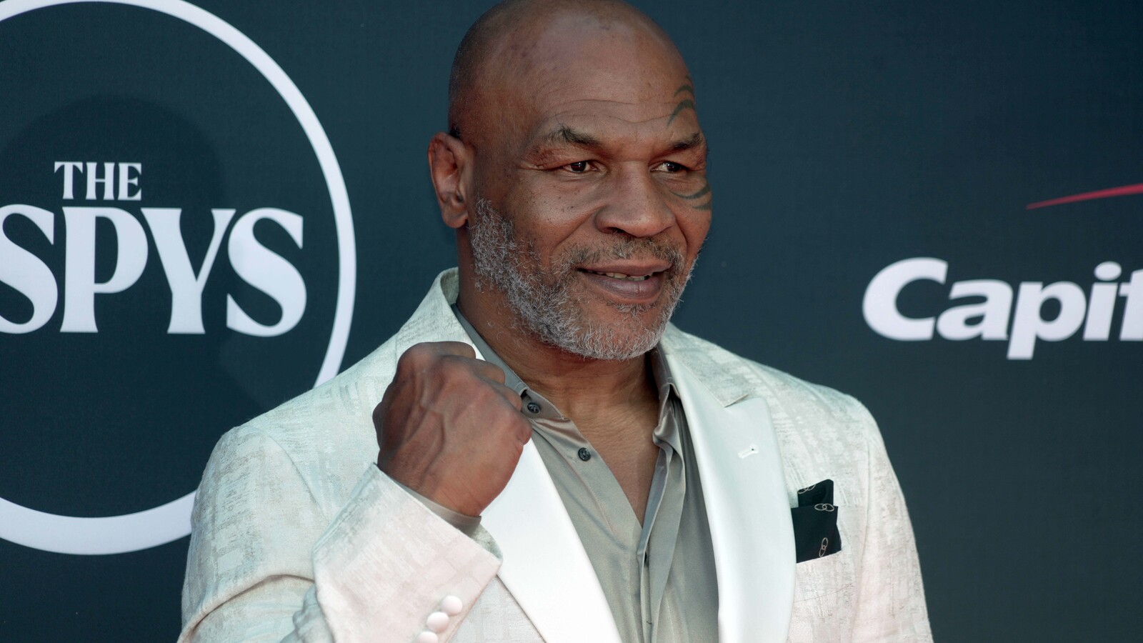 Watch: Mike Tyson, 57, looks scary good in sparring session | Yardbarker