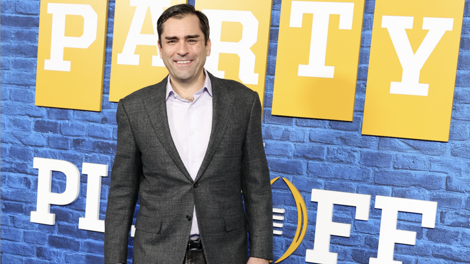Pete Thamel announces ‘breaking news’ amid college football coaching ...