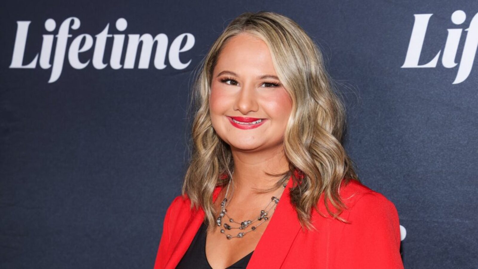 Gypsy Rose Blanchard Shares Side-By-Side Transformation Photos Amid New ...
