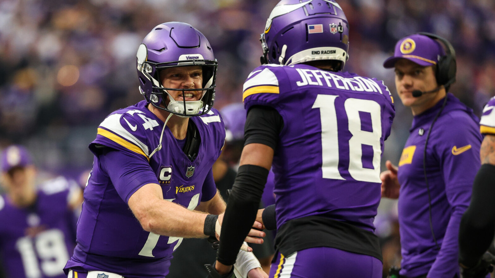 Sam Darnold turns into Houdini, hits Justin Jefferson for ridiculous TD | Yardbarker