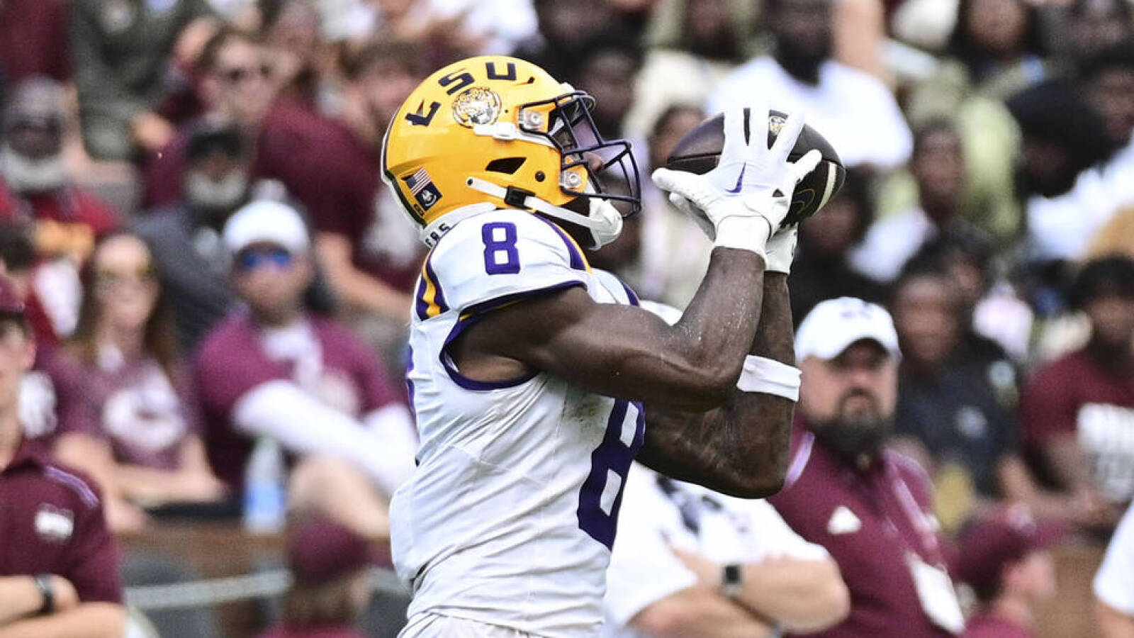 Watch: Fourth-down TD continues unreal start for LSU duo | Yardbarker