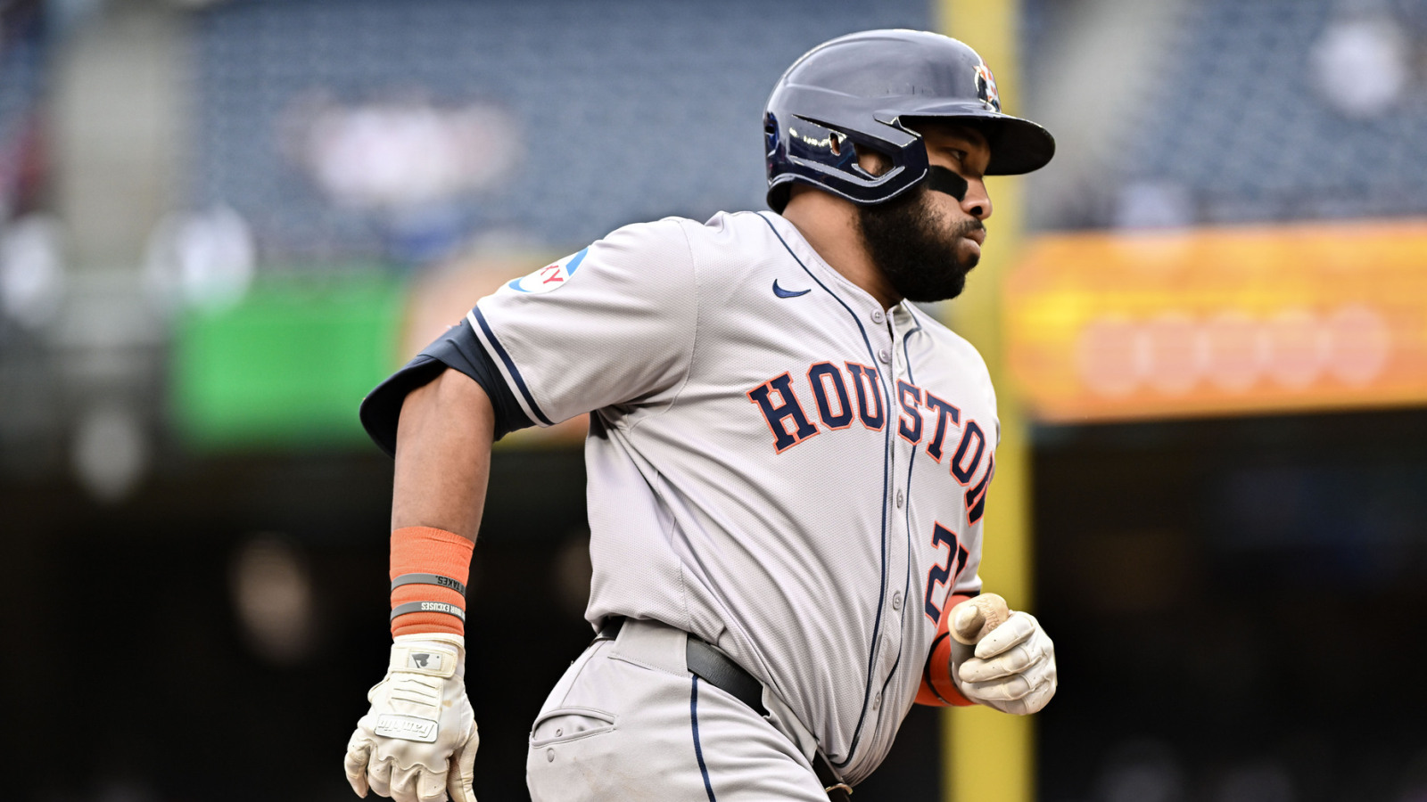 Astros want this first baseman to 'grab the bull by the horn' | Yardbarker