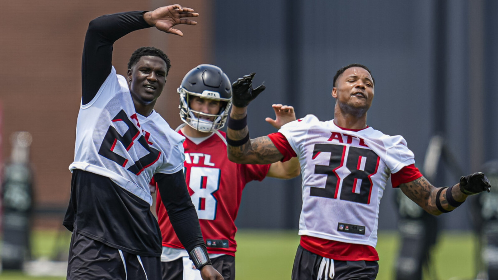 Atlanta Falcons Training Camp Battles About To Take Center Stage ...