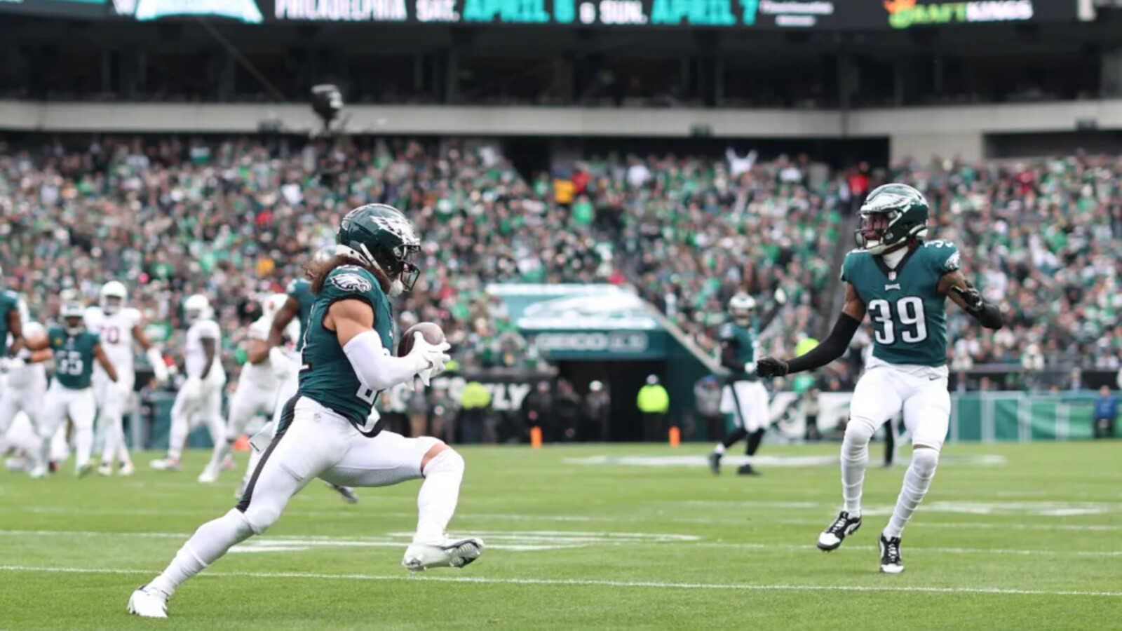 Eagles-Cardinals Notebook: Gannon's Revenge, Defensive Deck Chairs, Big ...