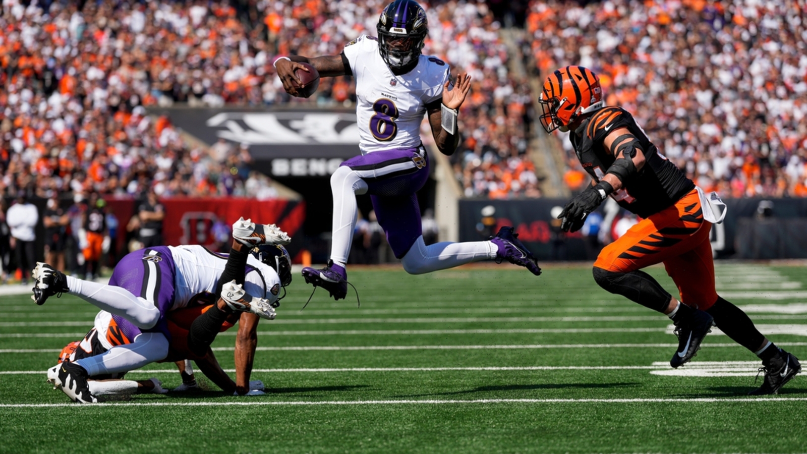 MVP favorites Lamar Jackson, Josh Allen ready for playoff showdown ...