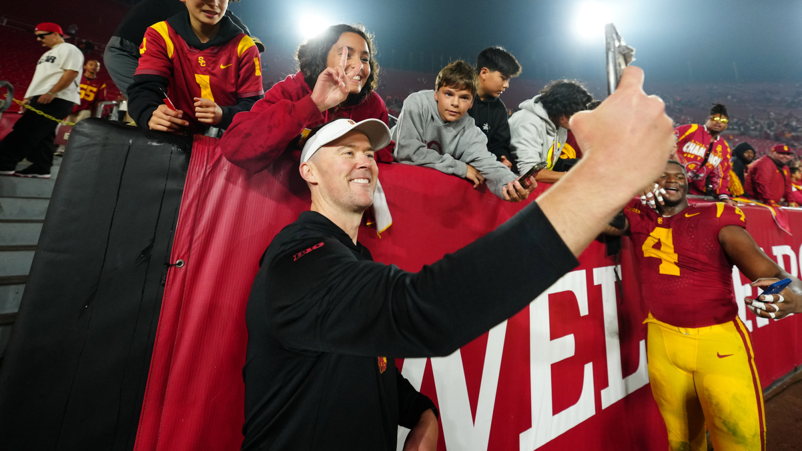 Former USC legend unveils the harsh reality about the Notre Dame ...