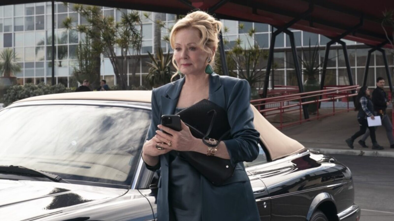‘Hacks’ Scores Season 4 Renewal at Max | Yardbarker