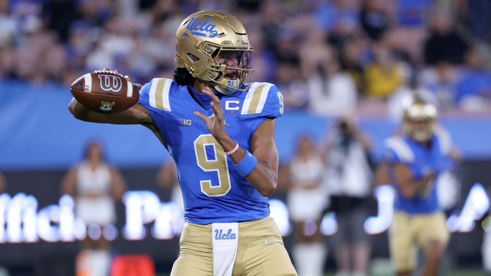 Historic College Football Program Draws Embarrassing Crowd on Friday ...