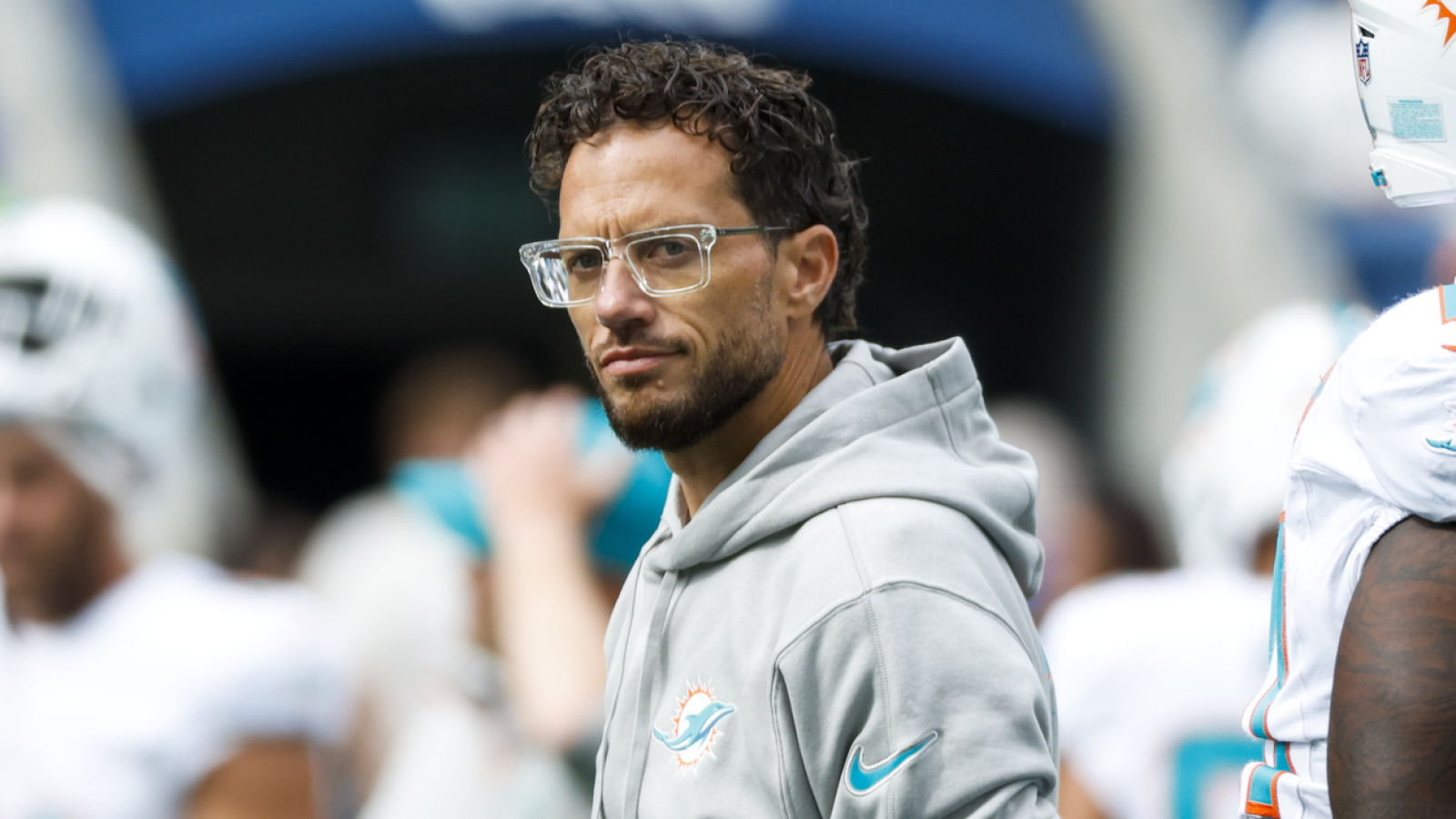 Mike McDaniel discusses Dolphins' uncertain QB situation | Yardbarker