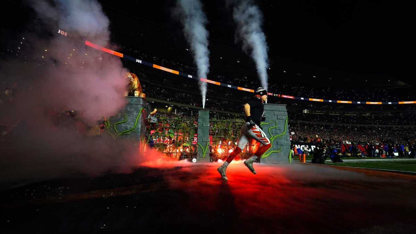 Look: Joe Burrow Signs Contract Extension With Bengals | Yardbarker