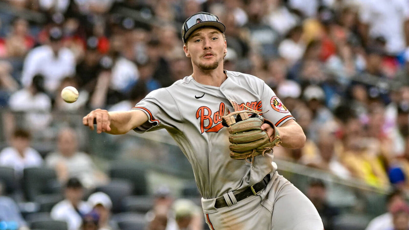 Orioles, Yankees left shaken up after cameraman suffers injury | Yardbarker