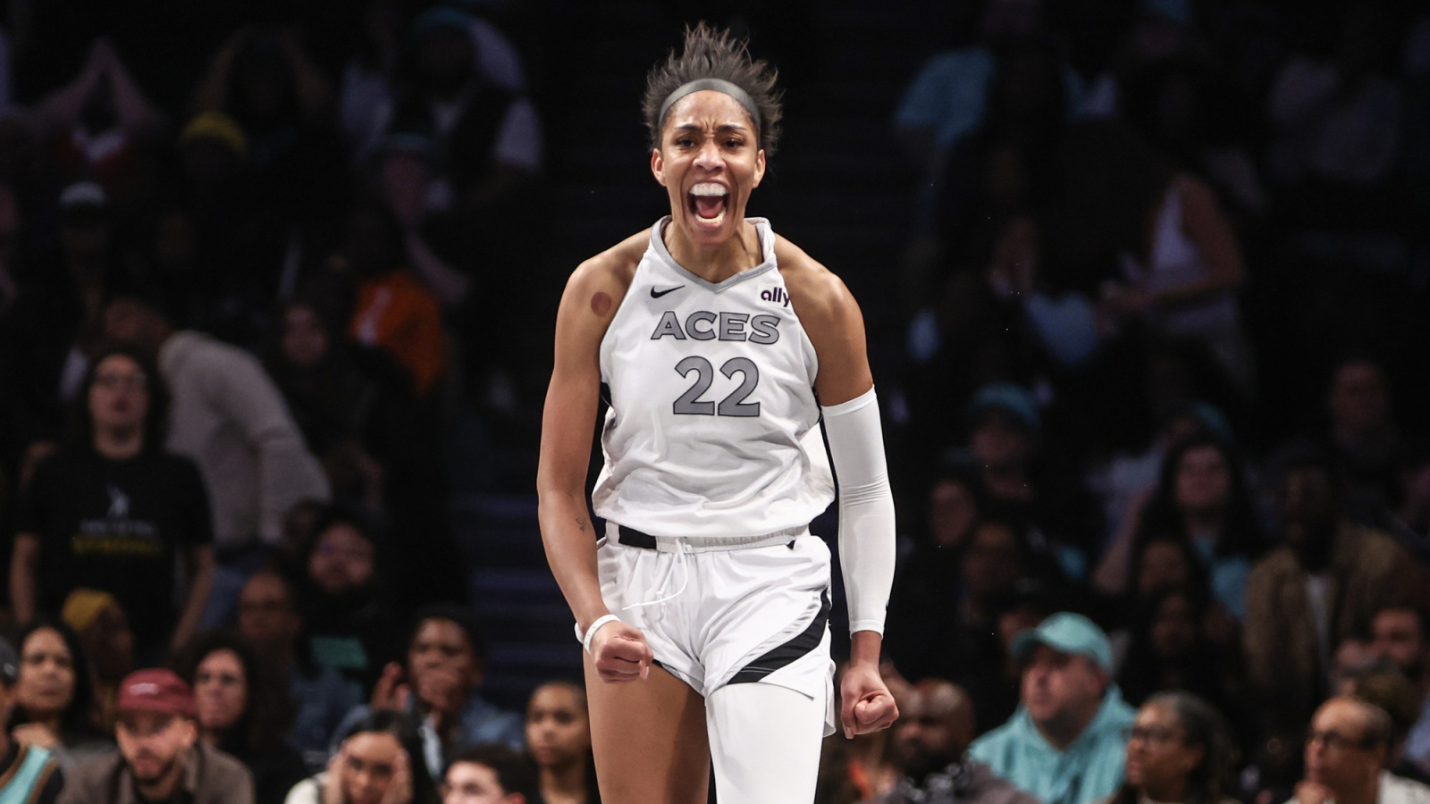 Caitlin Clark, A'ja Wilson Pay Rumor Causes a Stir | Yardbarker