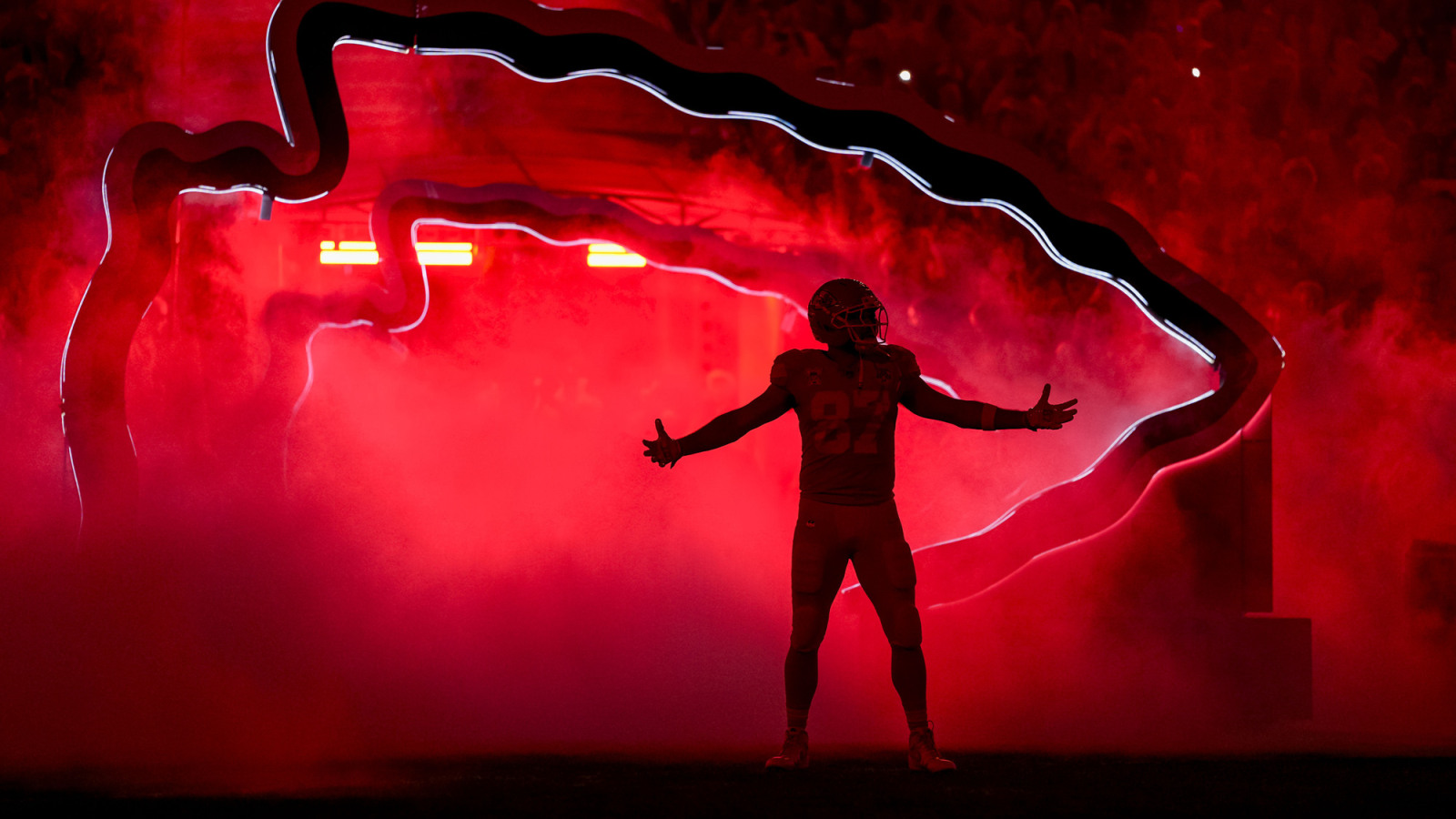 Tony Gonzalez celebrates Kansas City Chiefs TE Travis Kelce with a ...