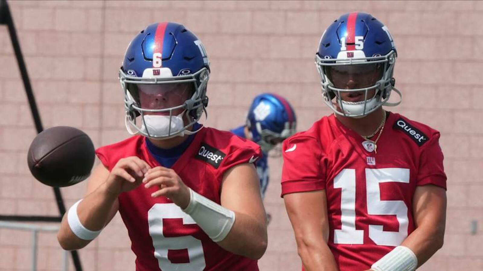 Who Will Finish Giants' Season as QB1? | Yardbarker