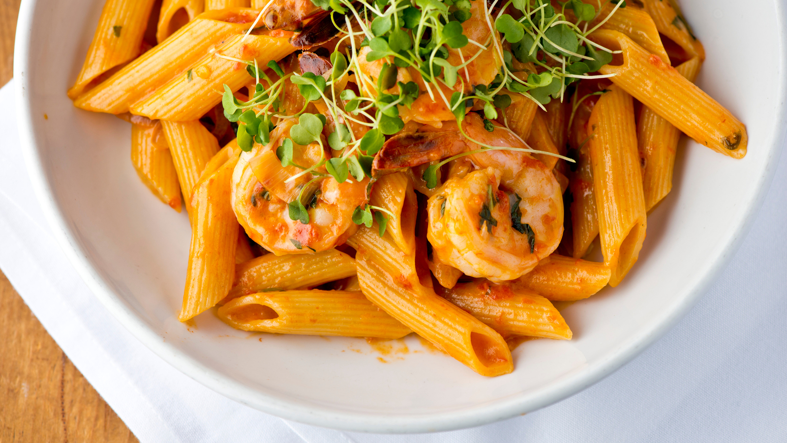 20 delicious summer pasta dishes to try this season | Yardbarker