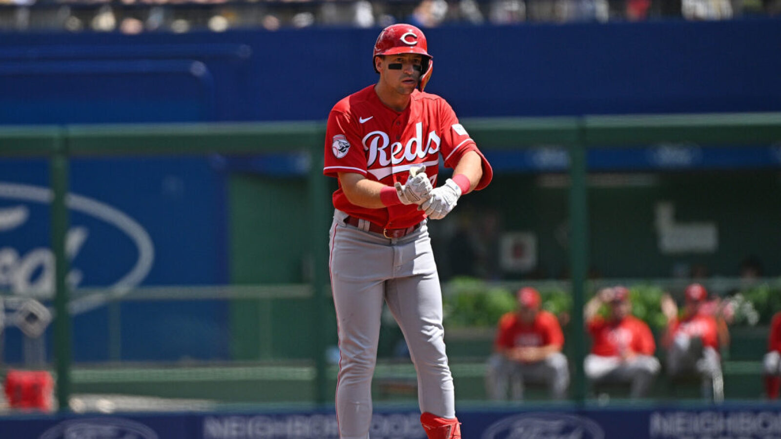 What Does Spencer Steer’s Role Look Like on the 2026 Reds? | Yardbarker