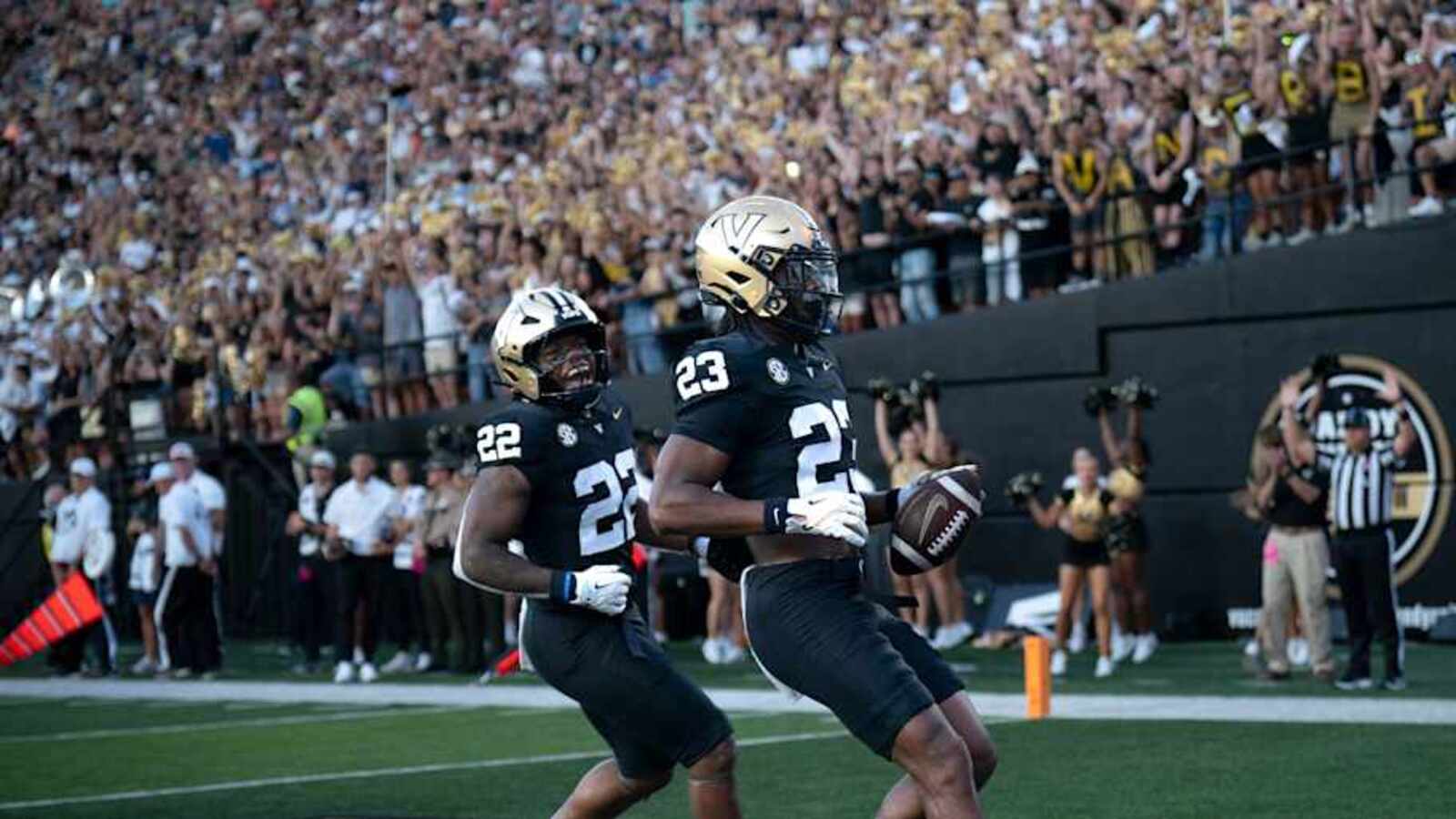 FirstBank Stadium Sold Out for Senior Day: The Anchor | Yardbarker