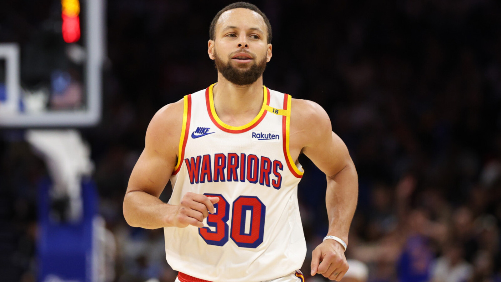 NBA Left in Disbelief by Steph Curry's Logo Three | Yardbarker
