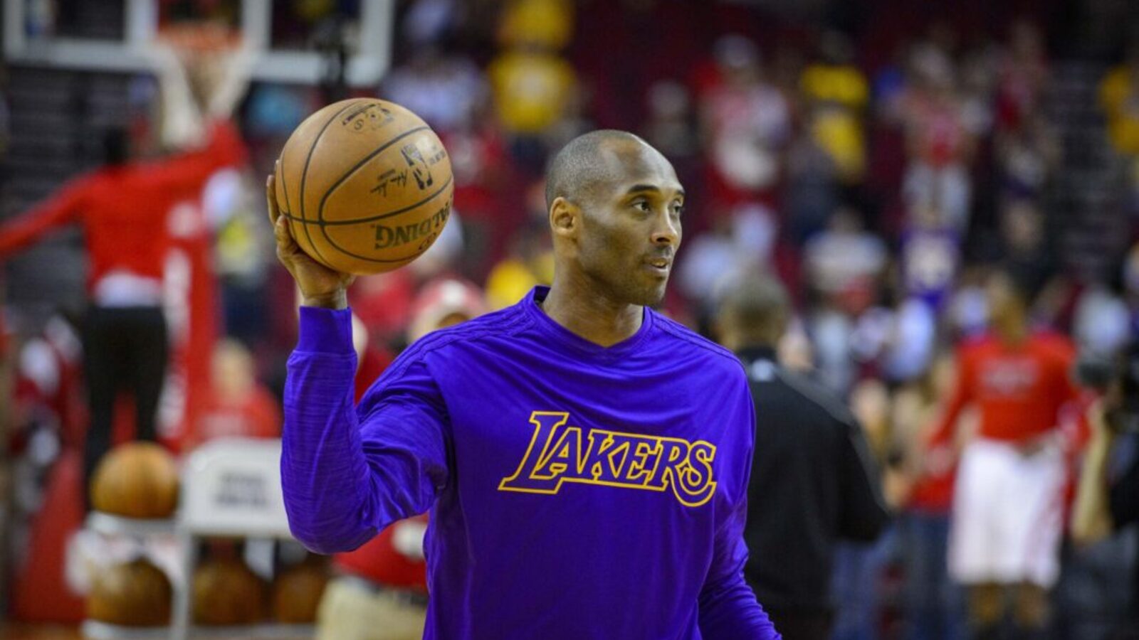 LeBron James Reveals How Kobe Bryant Fooled Him With a Trick Gesture ...
