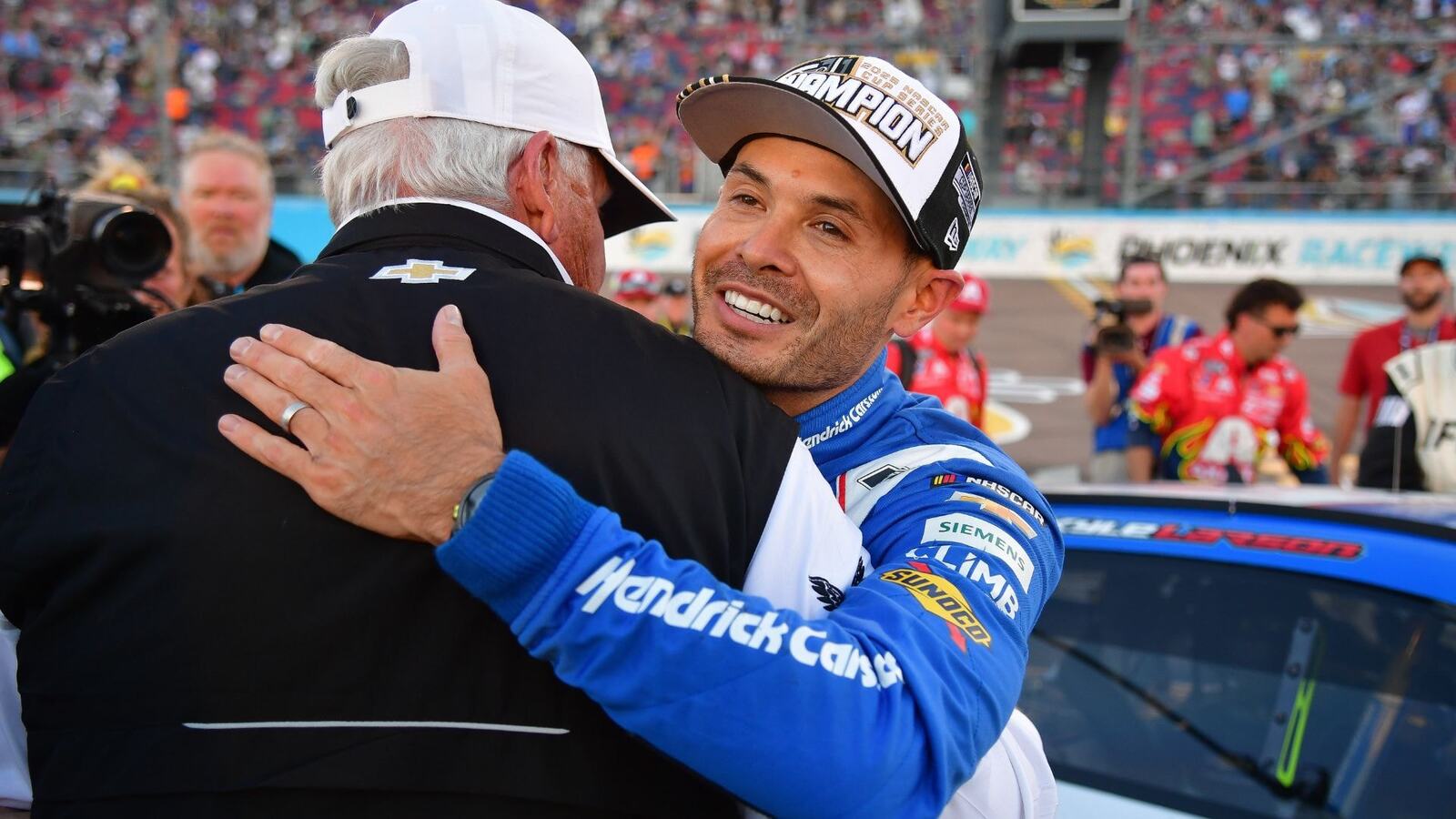Jeff Gordon Convinced Rick Hendrick to Accept Kyle Larson’s Only Demand ...