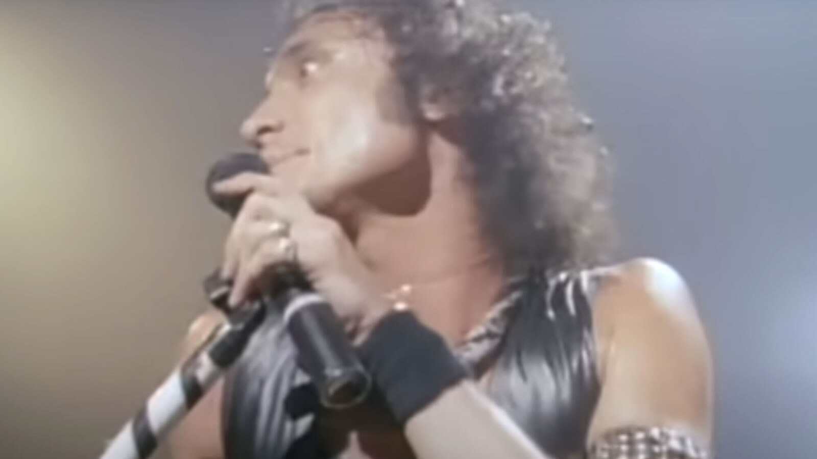 The 20 greatest pop song covers from heavy metal bands | Yardbarker