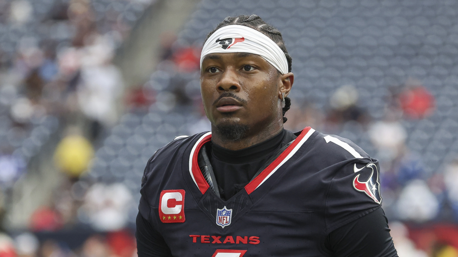 Top free-agent WR is reportedly visiting with this AFC East team ...