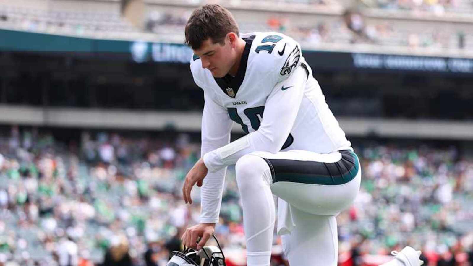 Eagles Tanner McKee Ready To Be Hit, Feel Rhythm Of Game Again | Yardbarker