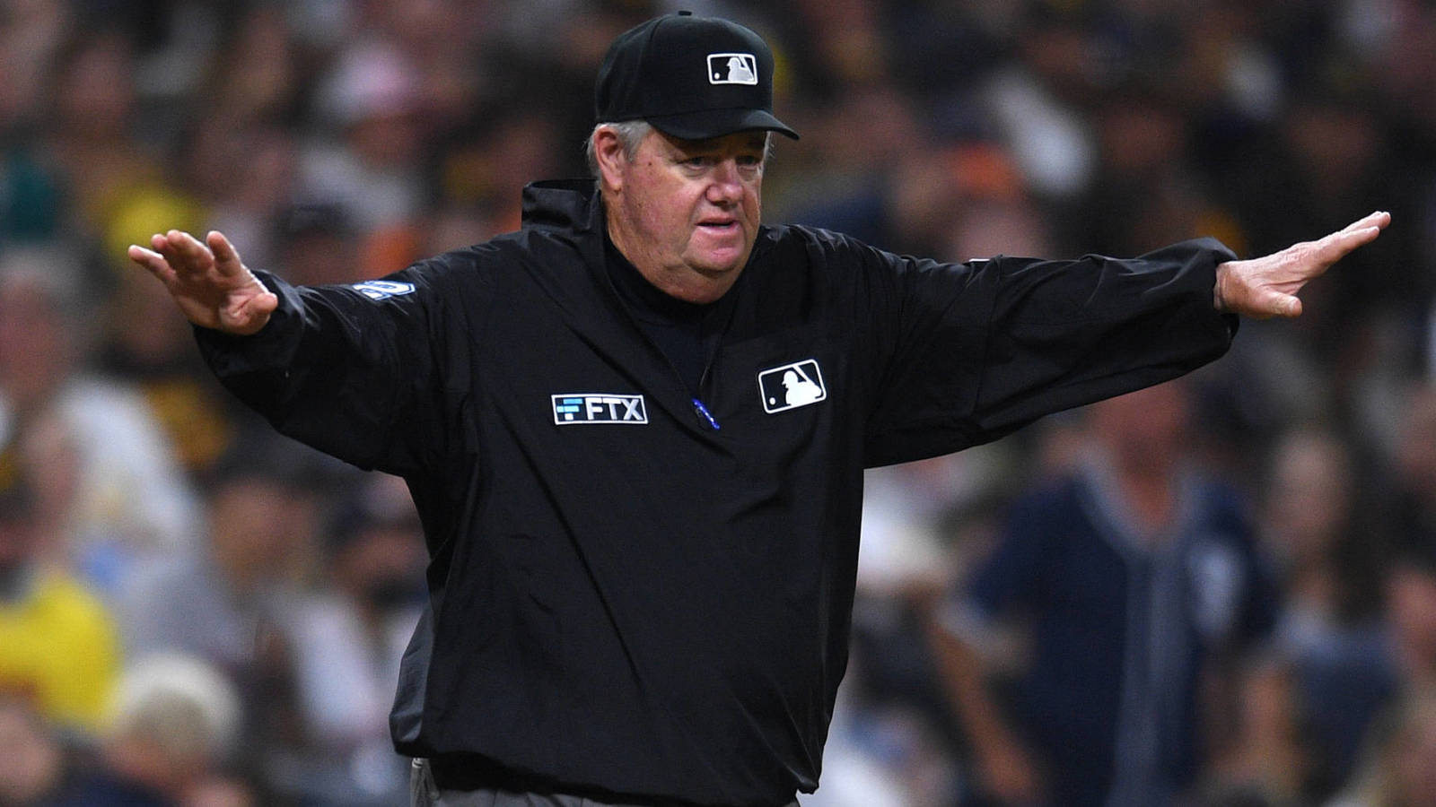 Longtime umpire Joe West to retire after 2021 postseason | Yardbarker