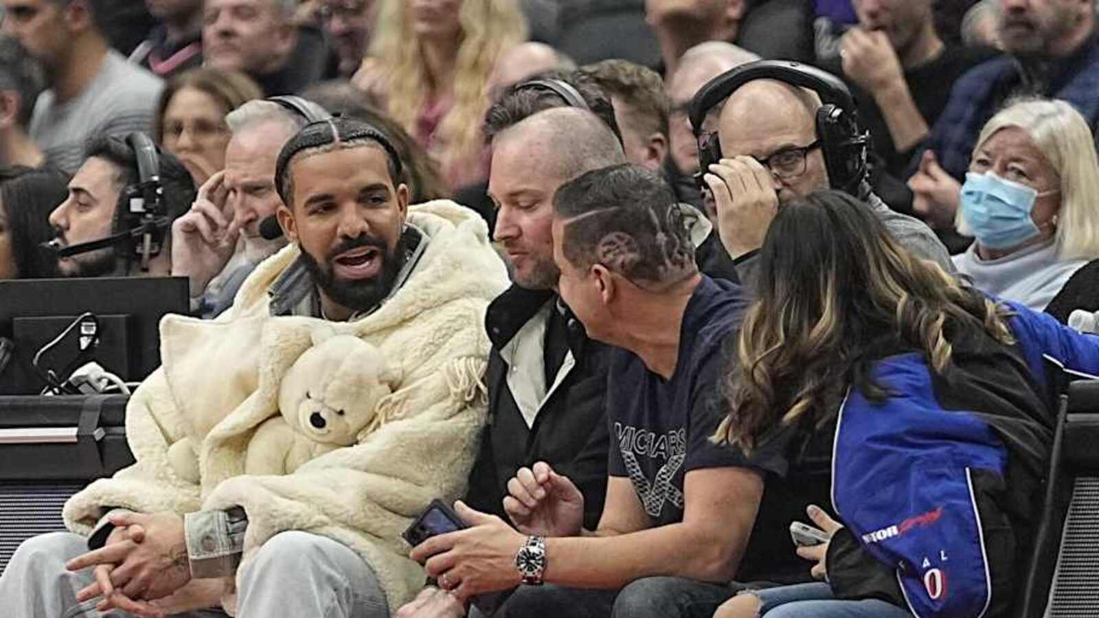 Drake Surprisingly Shouts out Ja Morant in New Song Despite Beef ...