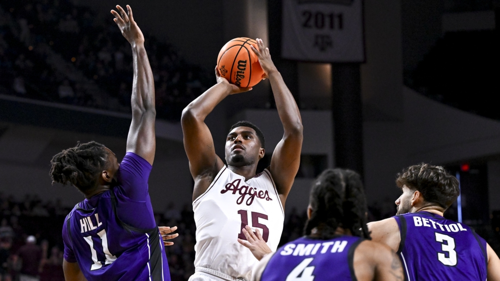 Wade Taylor IV helps No. 13 Texas A&M rout Abilene Christian | Yardbarker