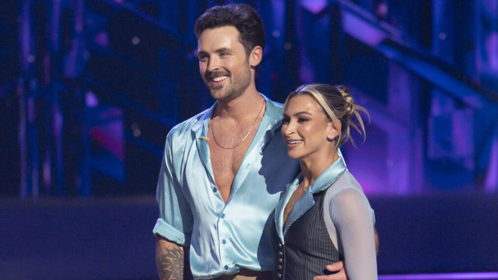 Dylan Efron Suffers Injury Ahead of ‘DWTS’ Halloween Night: Will He Be Able to Dance? | Yardbarker