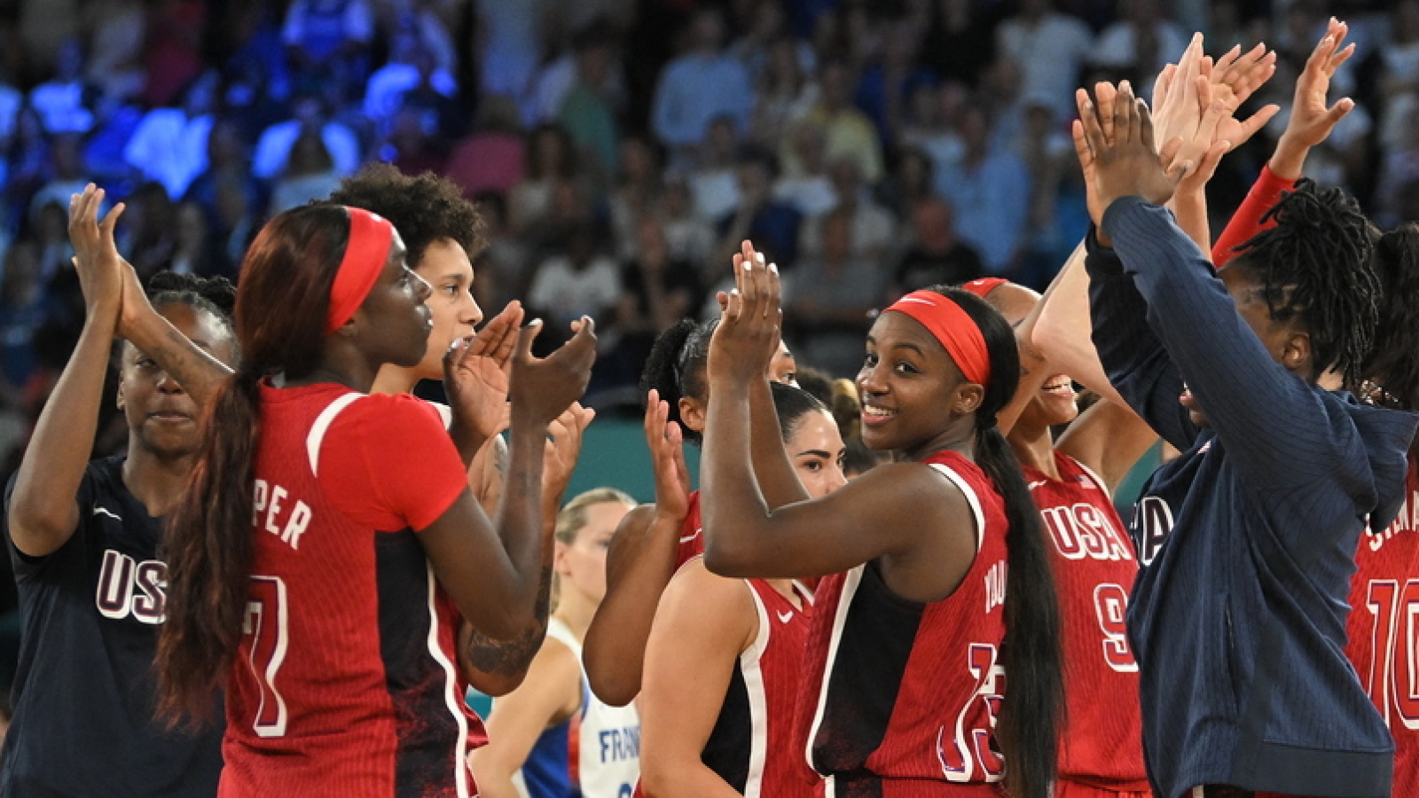 Watch: Team USA survives scare in gold-medal game vs. France | Yardbarker
