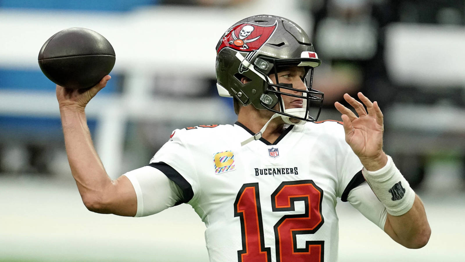 Tom Brady rookie card sells for record $1.32 million | Yardbarker