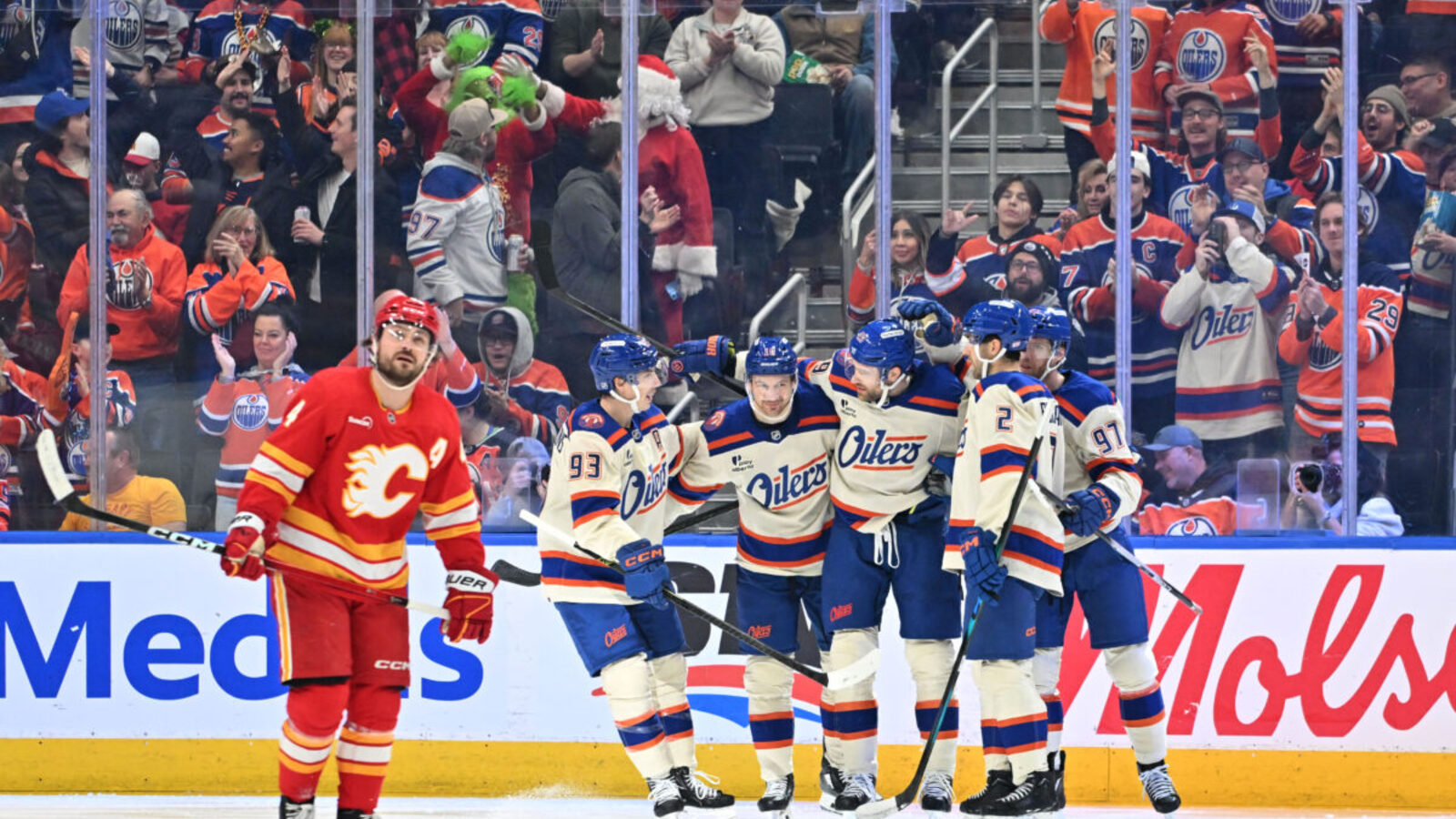 Oilers’ Power Play Explodes in Dominant 5-1 Victory Over Flames ...